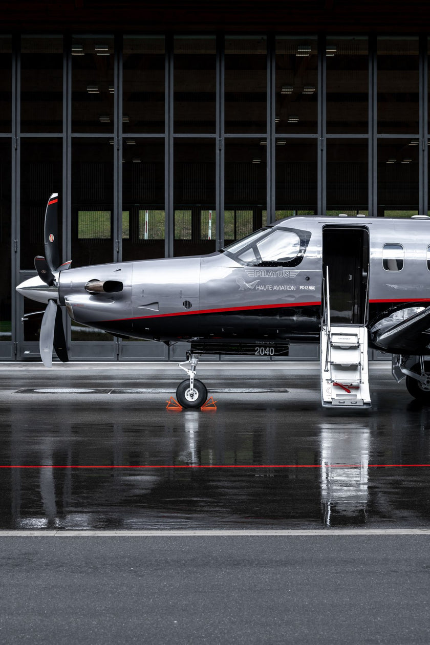 Alphachocks the safest and lightest aircraft chocks